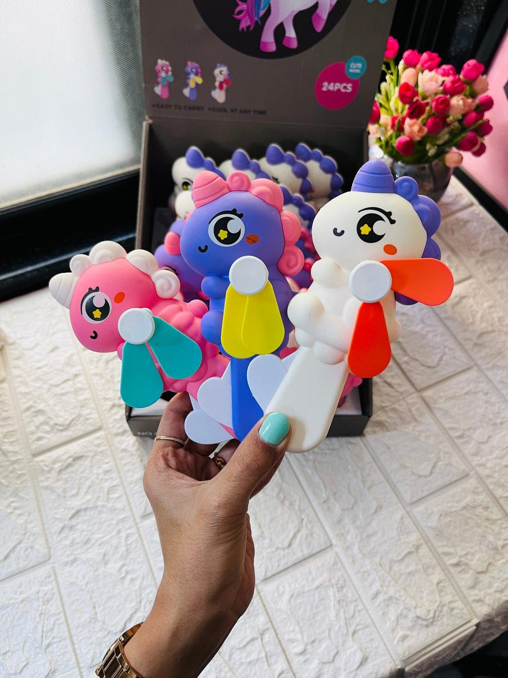 Cute Mini Fan (Hand Pressure) – Gift Ocean